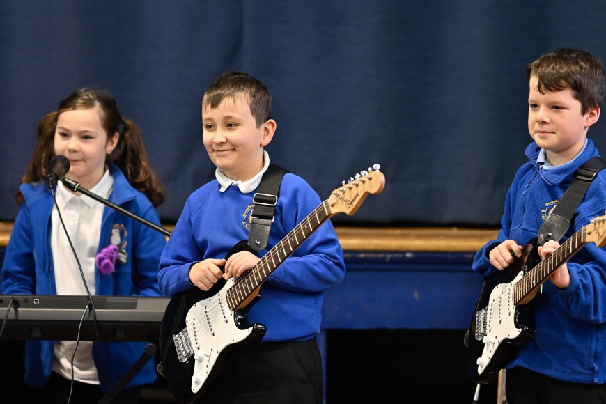 Stonebroom Primary & Nursery School - Christopher Nieper Education Trust